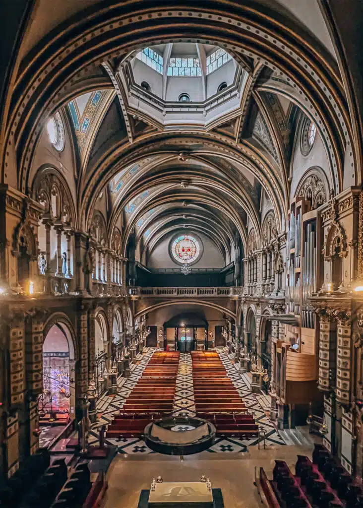 The Best Montserrat Spain Day Trip: A Guide on Barcelona to Montserrat ...